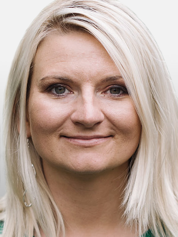 Marta Smith - Wprost
